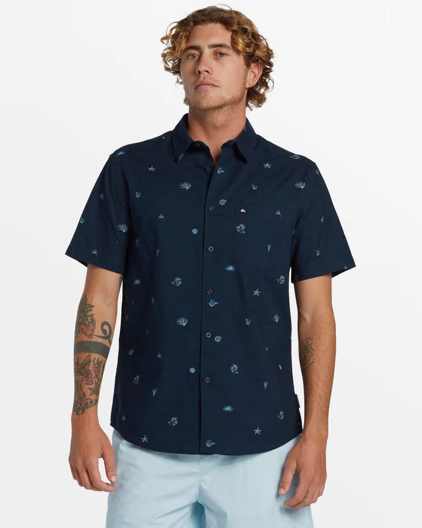 Quiksilver Apero Classic Short Sleeve Shirt - Men's – Park 2 Peak